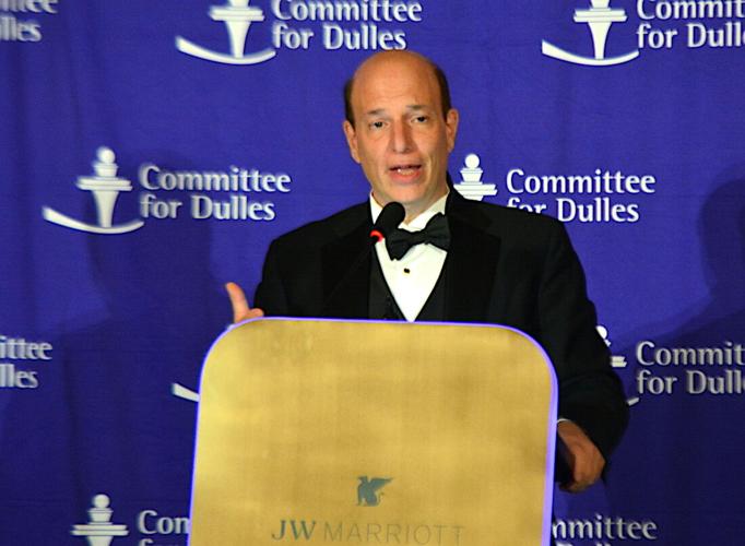 United Airlines Lauded for Support of Dulles Airport | Business ...