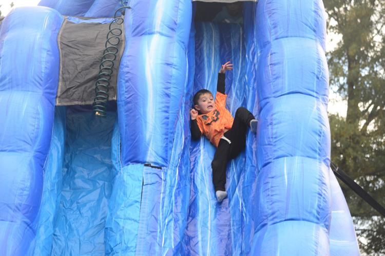 Photo Gallery: Fall Into Hamilton 2023 | Towns | loudounnow.com
