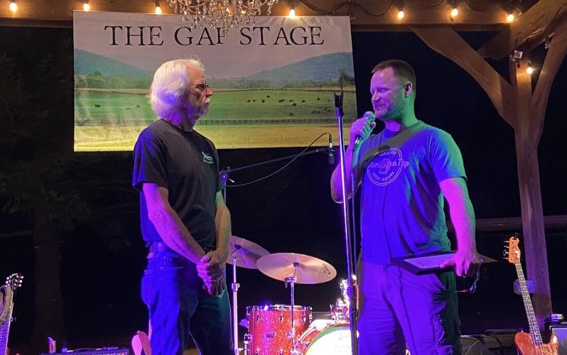 Buffington Thanks Vance for Commission Service | Towns | loudounnow.com