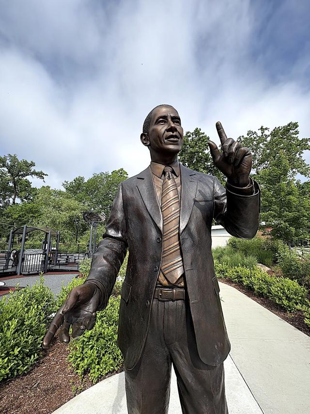 King, Obama Statues Unveiled at Douglass Community Center | News ...