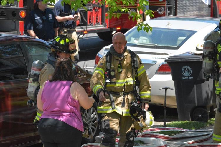 Crews Fight 2-Alarm Leesburg Townhouse Fire | Public Safety ...