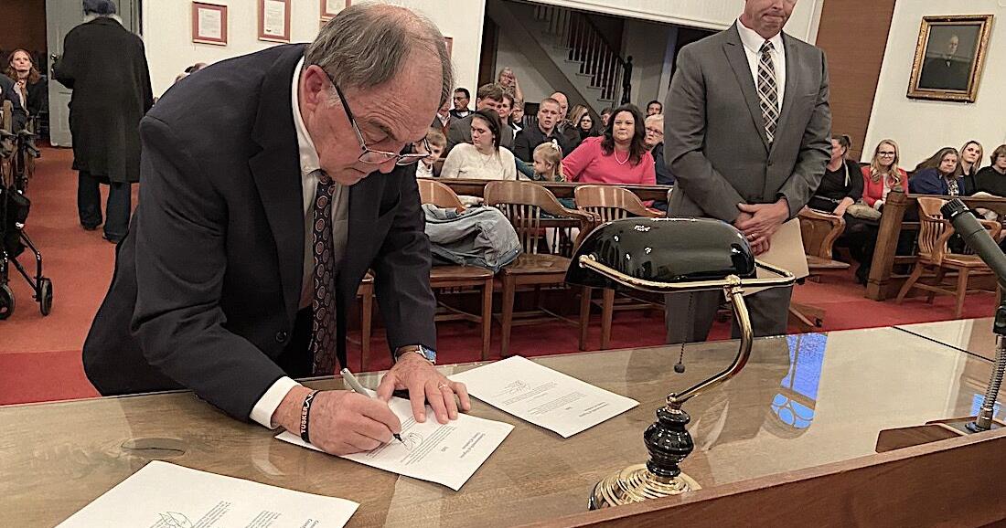 Anderson, Eickelberg Sworn into Office | News | loudounnow.com