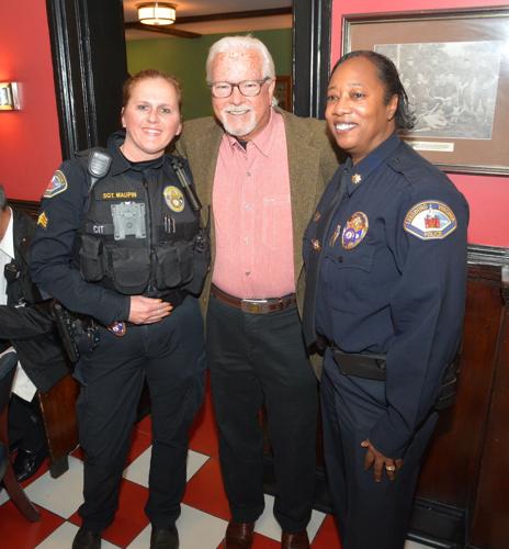 Leesburg Police Officers Provide Kids' Shopping Spree | Leesburg ...
