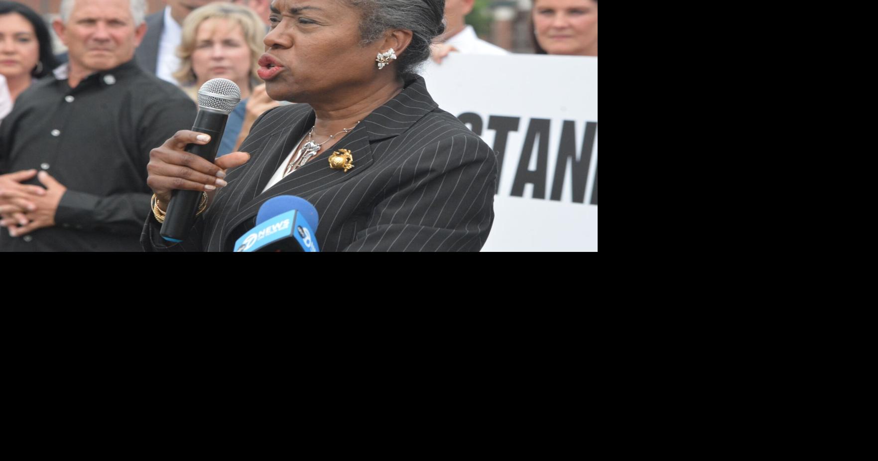 Earle-Sears Protests LCPS Students’ Suspensions at Stone Bridge ...