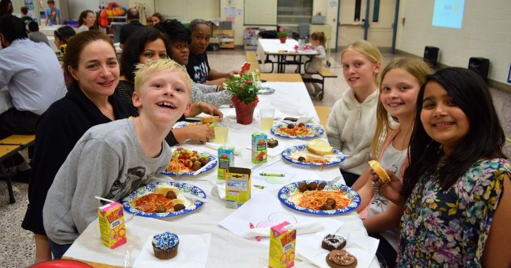 Sanders Corner Hosts Dinner for Families Impacted by Gov't Shutdown ...