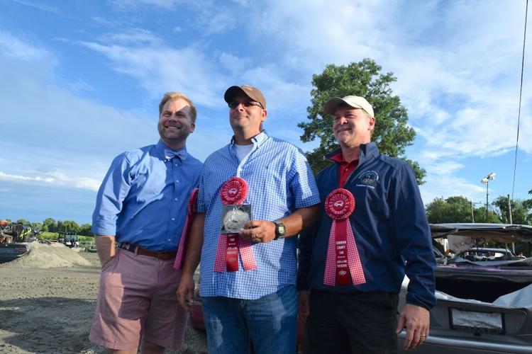 A Record-breaking Kiss | Archives | loudounnow.com