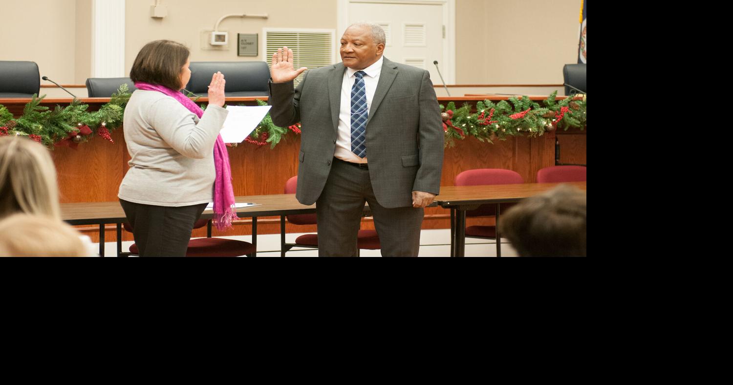 Purcellville Mayor and Council Members Take Oaths | Towns | loudounnow.com