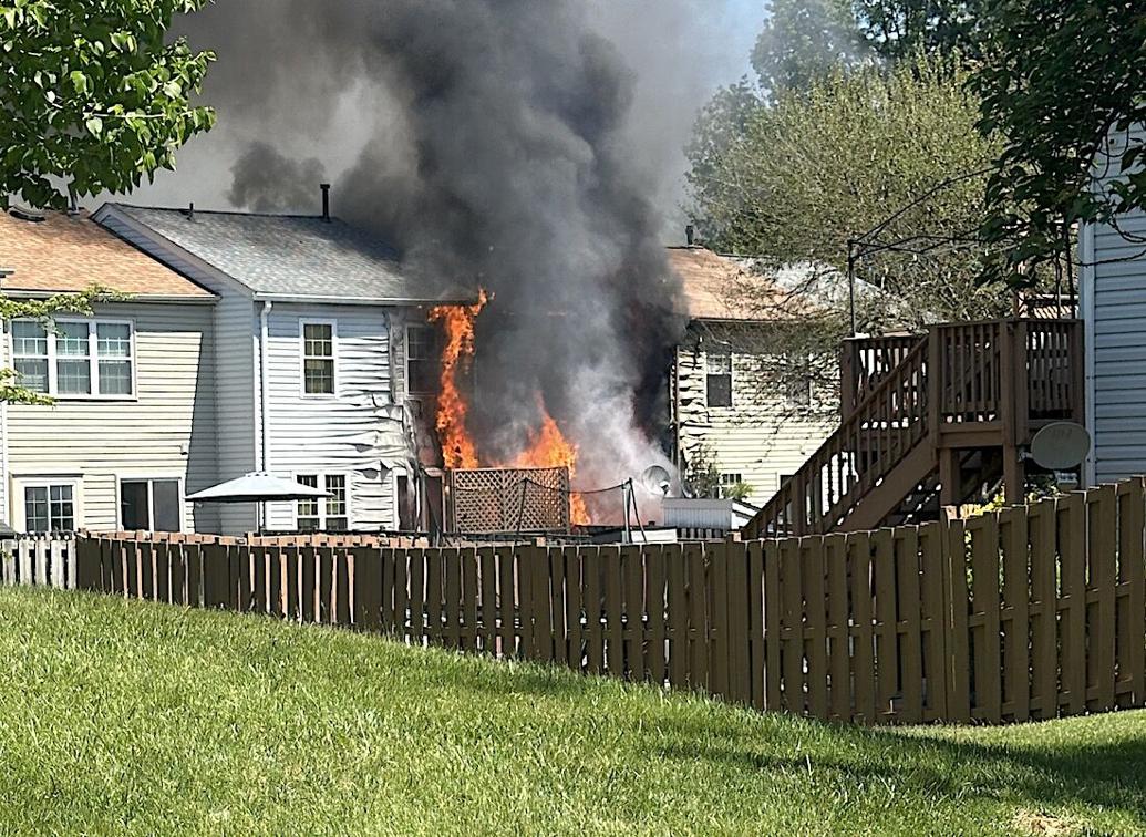 Crews Fight 2-Alarm Leesburg Townhouse Fire | Public Safety ...