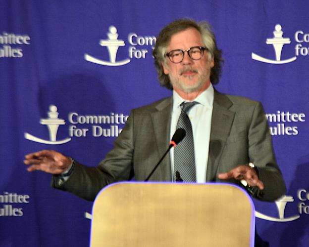 United Airlines Lauded for Support of Dulles Airport | Business ...