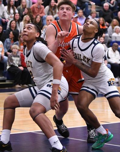 RIley laps La Porte: Wildcats race to big early lead, coast to ...