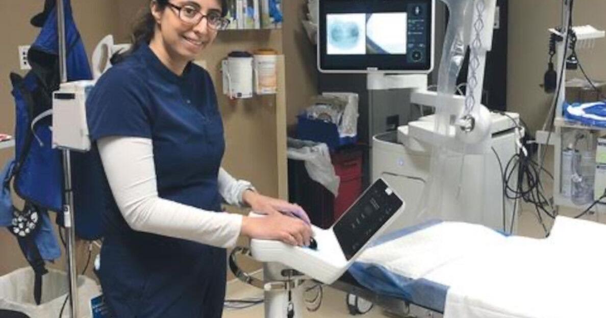 LP physician using robotic-assisted lung procedure | Health ...