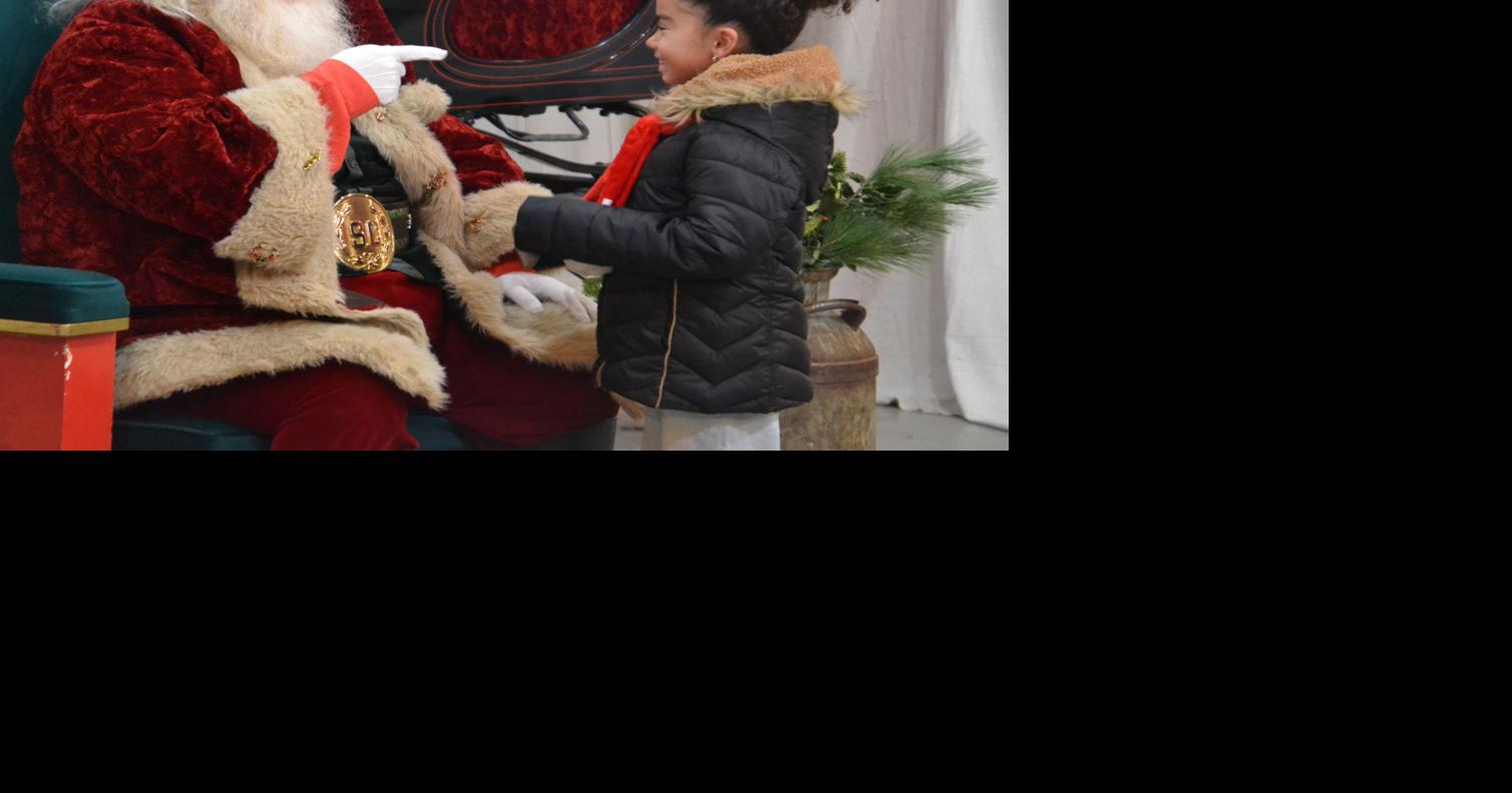 Still celebrating Christmas the old-fashioned way at La Porte County's ...