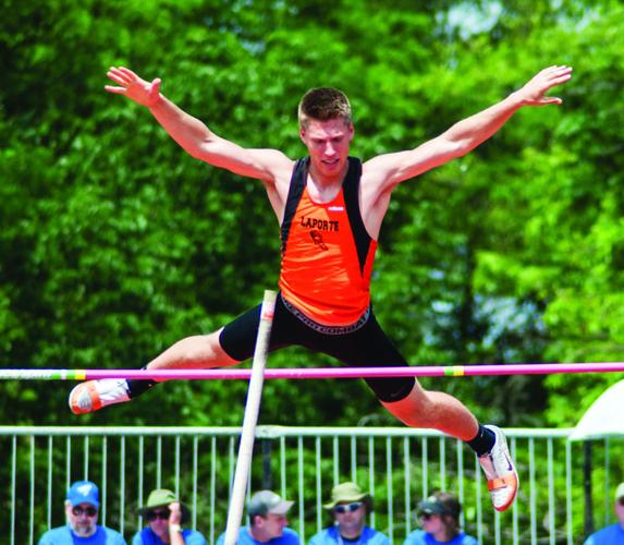 Slicers' Payne earns state medal with 8th-place pole vault finish ...