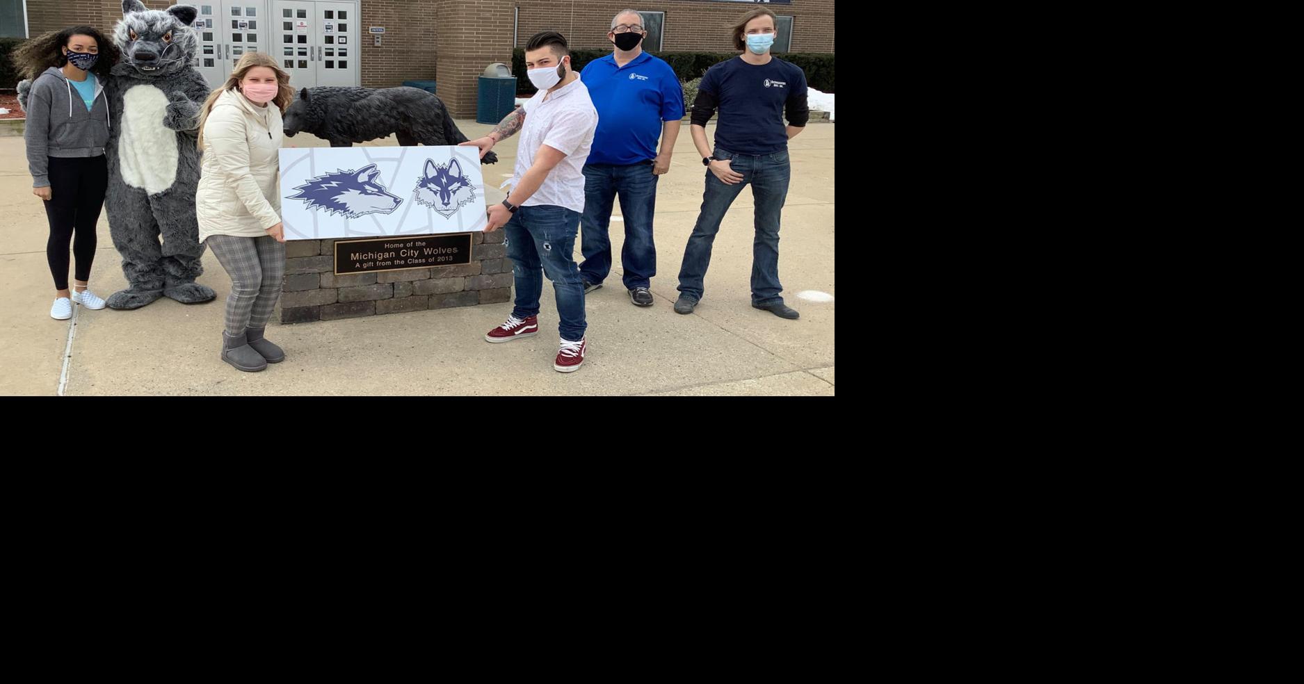 Michigan City Wolves show off new wolf logo | Local News ...