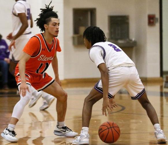 LaPorte drives the Magic Bus to Merrillville: Slicers enjoy comfortable ...
