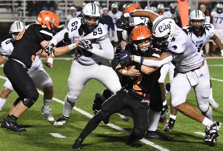 Sectional football notebook: Wolves defense singin' in the rain; Hart ...