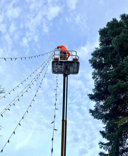 Three Oaks Museum offers sleigh photo op, 'Prancer' village during ...