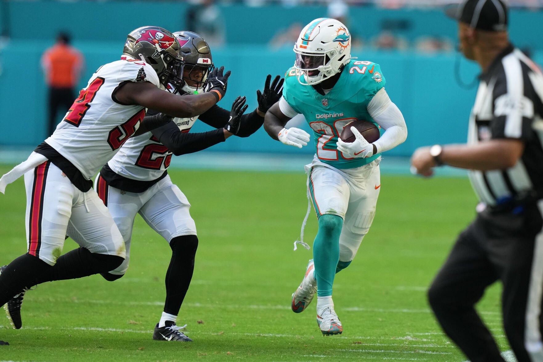 Buccaneers Dolphins Football | Sports | lufkindailynews.com