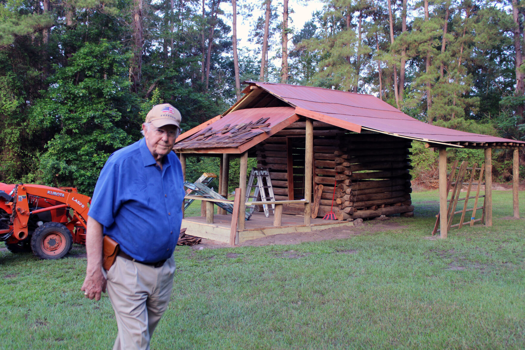 Corn crib moved from museum to become museum at Manning | Local & State ...