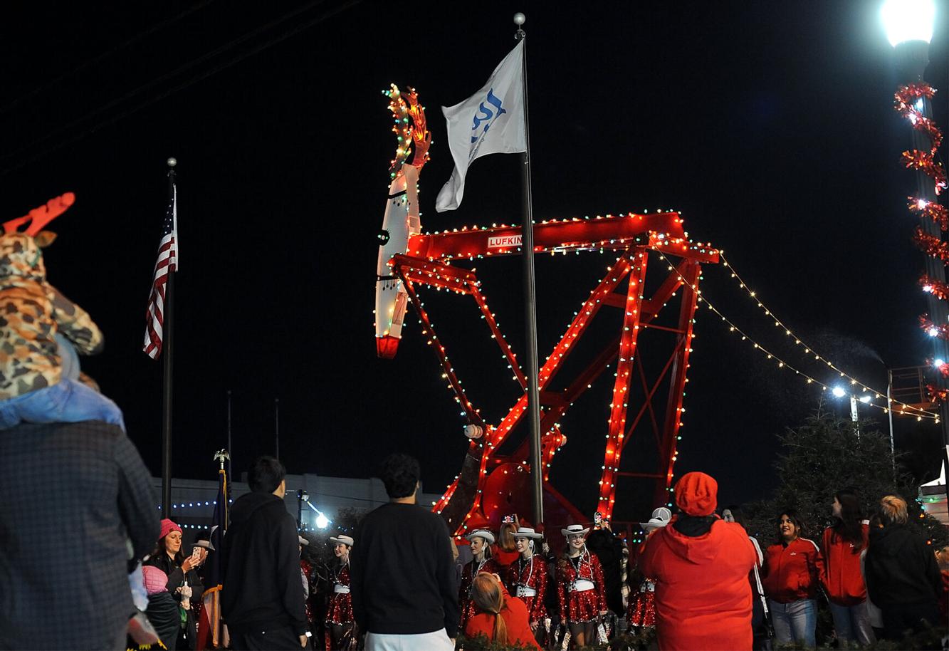 Lufkin marks 59th annual lighting of Rudolph the Pumping Unit | Local ...