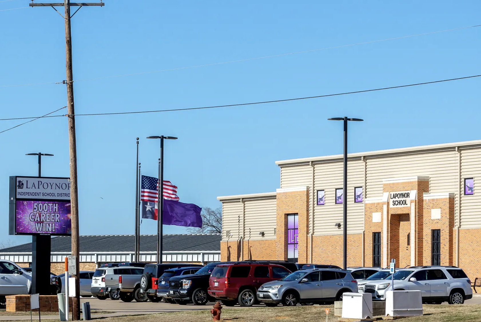 An East Texas school district’s flagpole raises questions about America ...