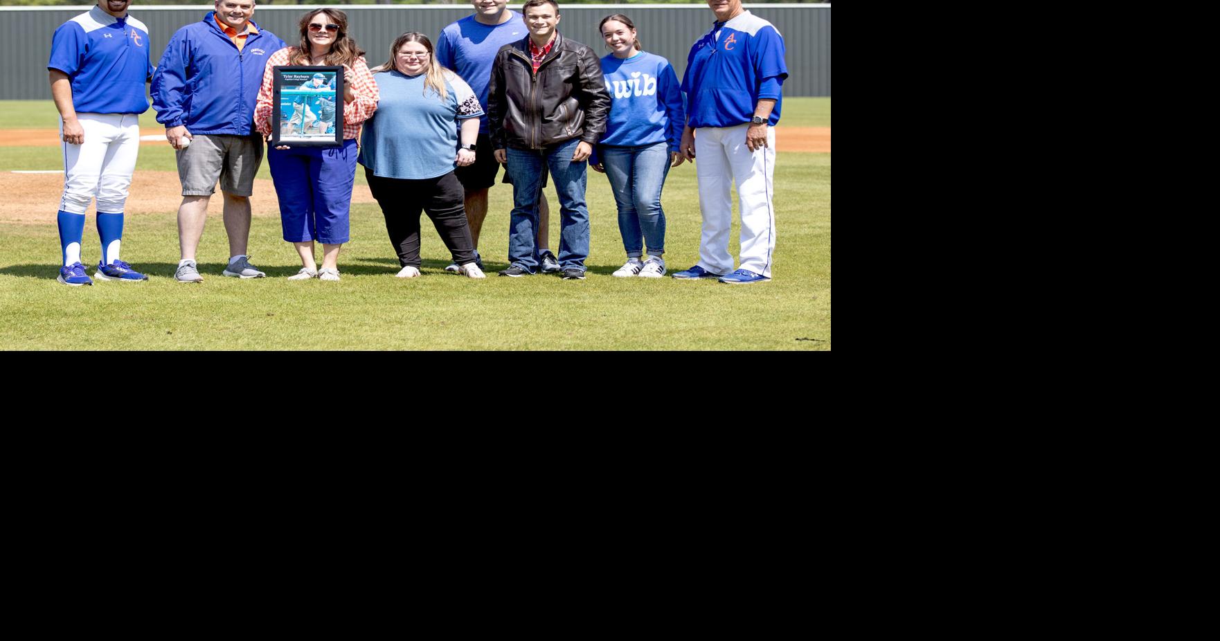 Roadrunner baseball pays tribute to former manager Rayburn | Community ...