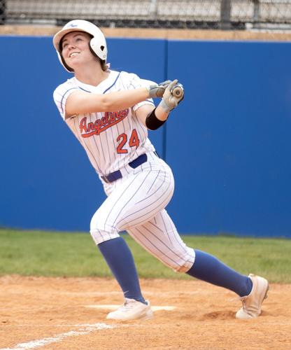 AC softball splits games with Alvin | Sports | lufkindailynews.com