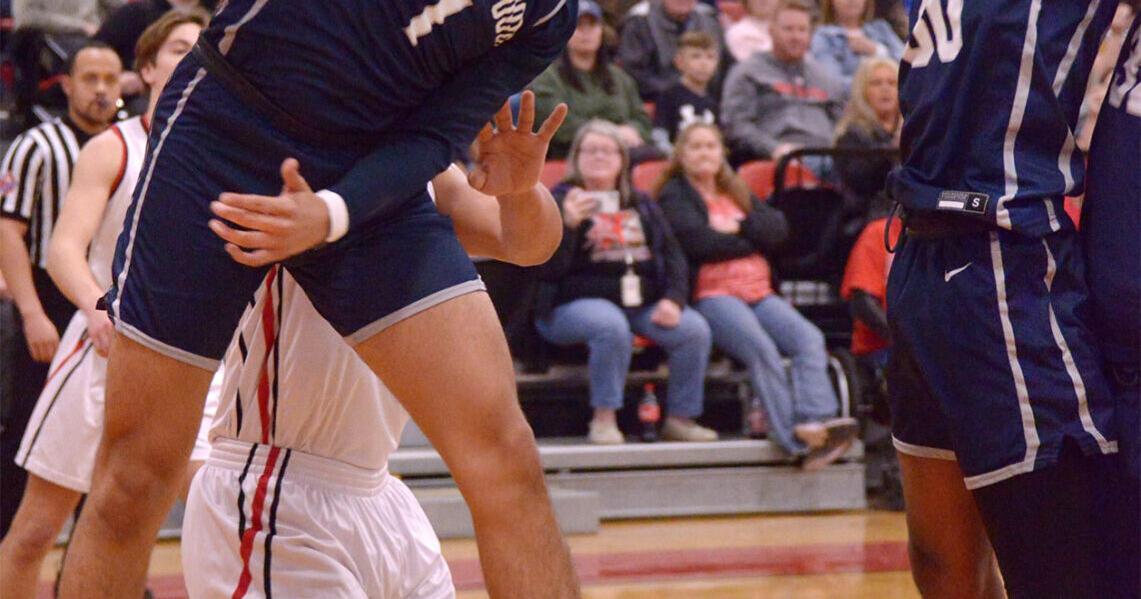 Kovar leads Red Devils past PCA 37-28 | High School | lufkindailynews.com