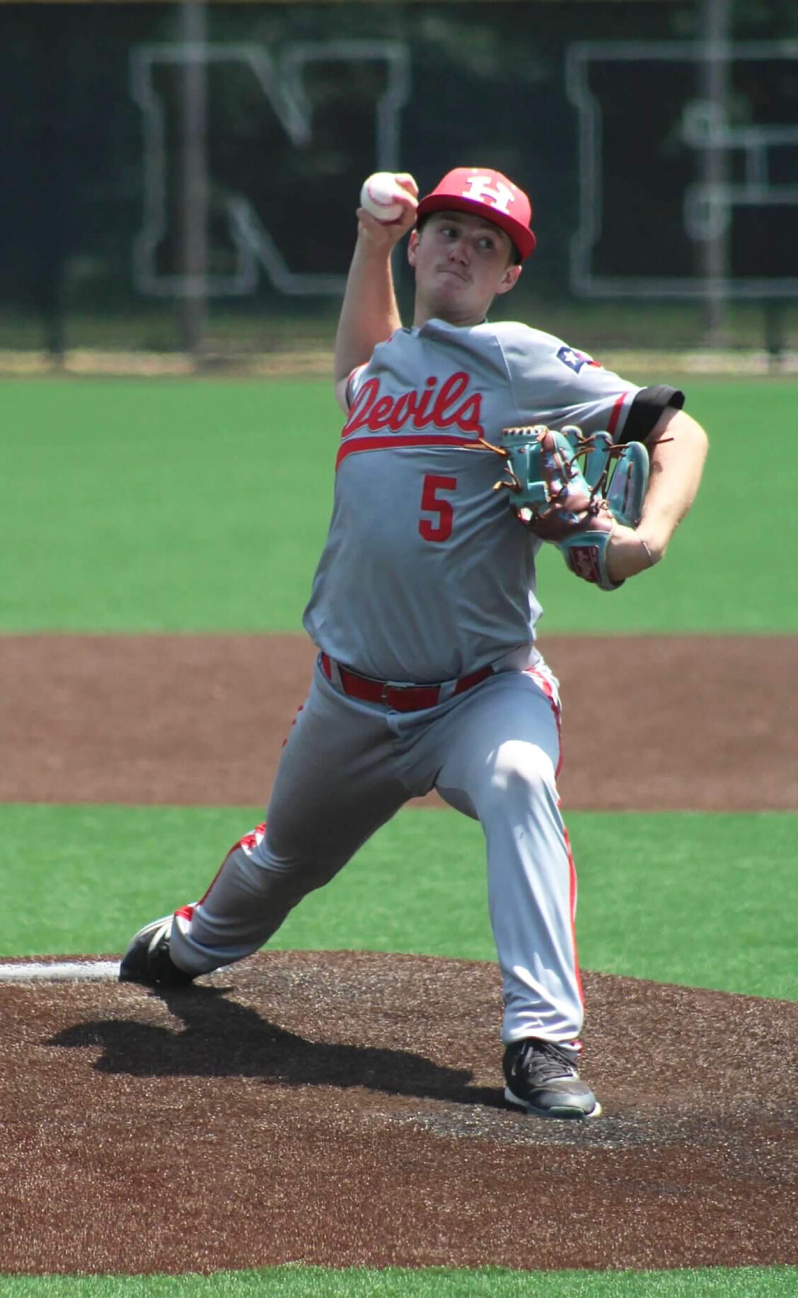 Huntington Red Devils Set for Showdown with Orangefield in Regional ...