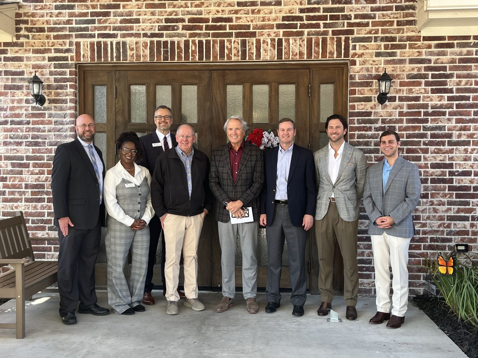 Ashby, Thigpen tour Parkwood in the Pines | Local & State ...
