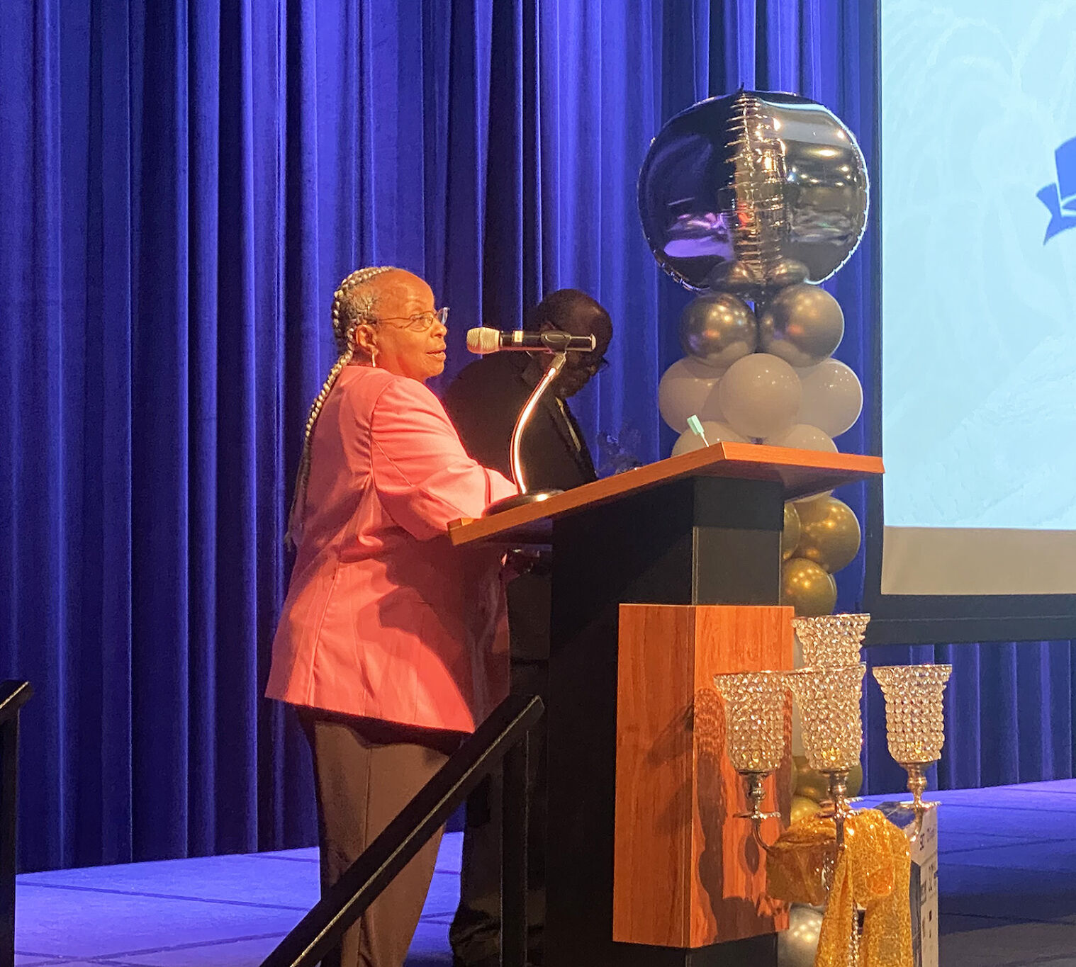 Adams, Butler honored at Citizens Chamber banquet | Local & State ...