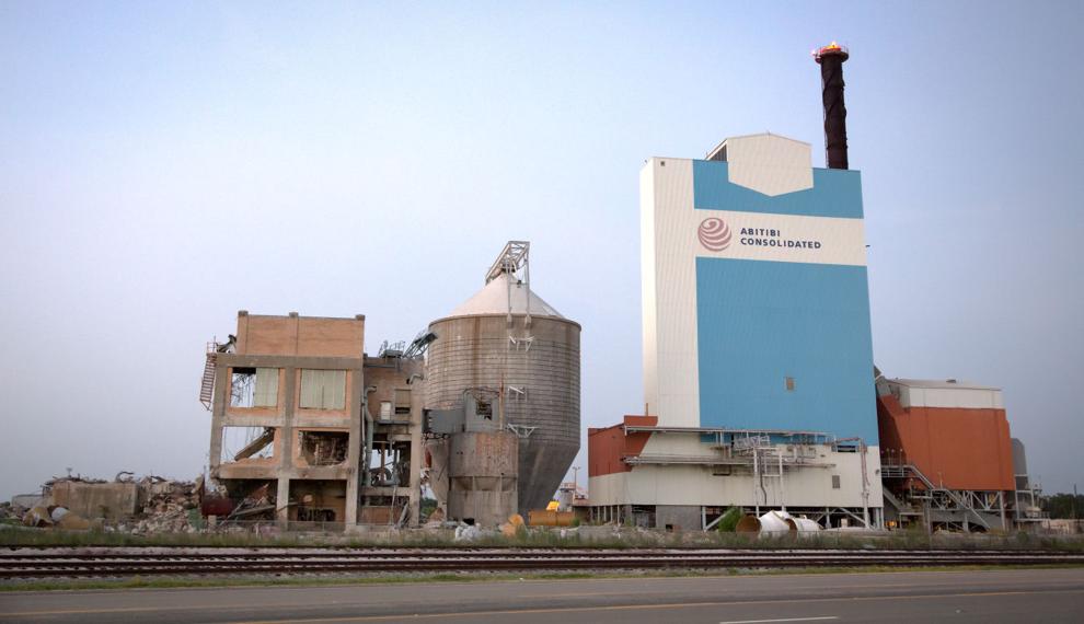 Council awards bid for water plant work at Abitibi mill site | Local ...