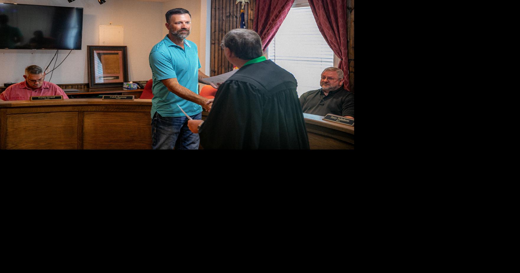 Hudson swears in new mayor, council members after election | Local ...
