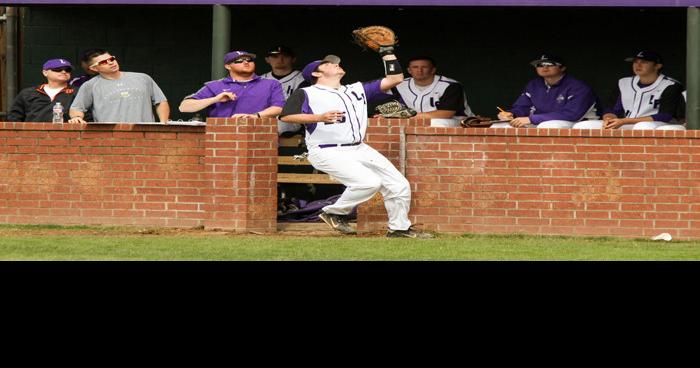 Lufkin baseball splits doubleheader with Nederland | Sports ...