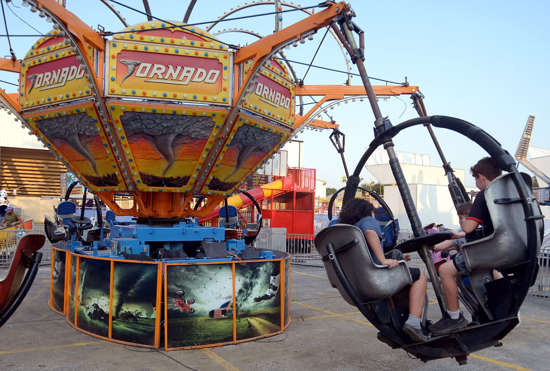 Rating the rides: LDN takes a spin at Forest Festival carnival | Local ...
