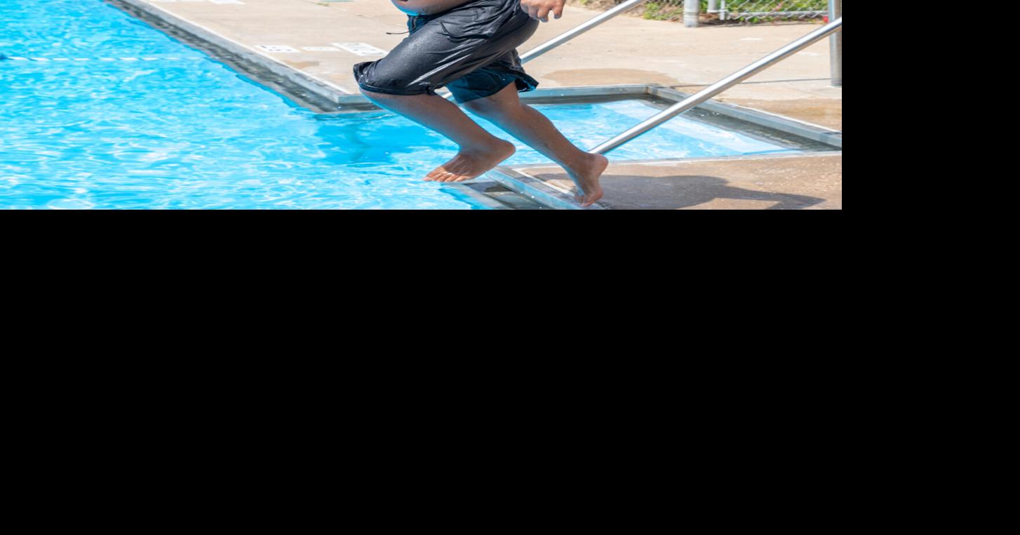 Jones Park Pool opens | Local & State | lufkindailynews.com