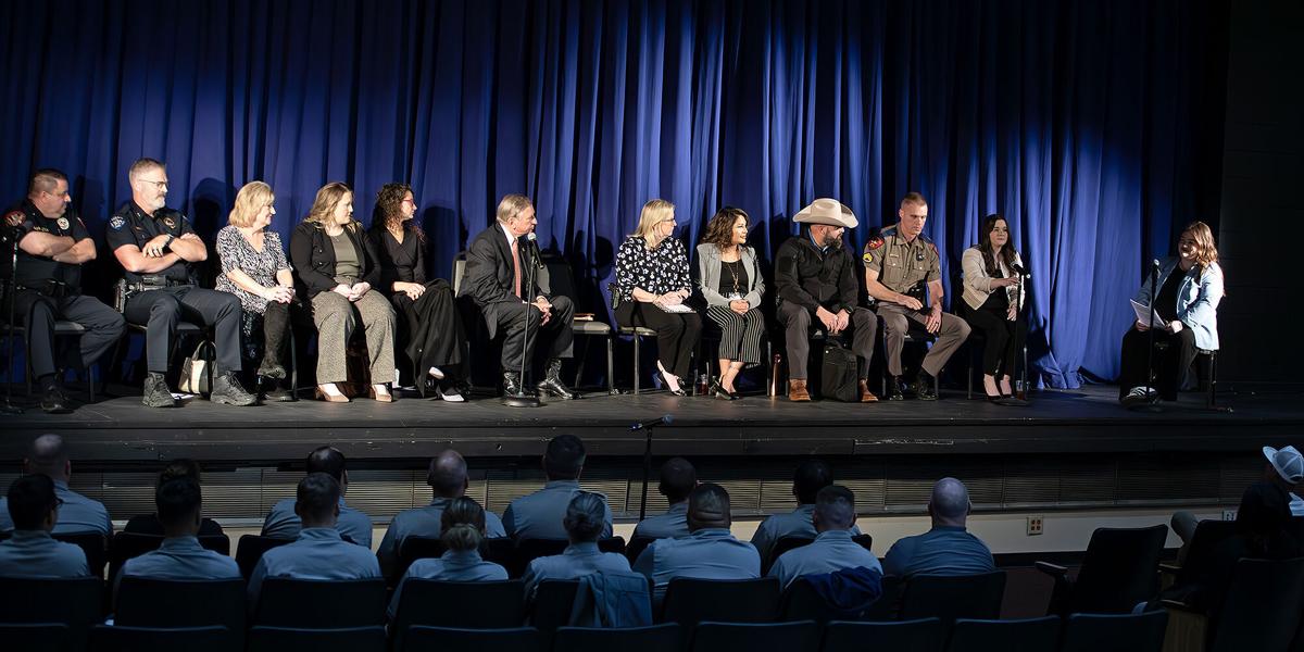 Angelina College students hold Q&A session with area LEOs, attorneys ...