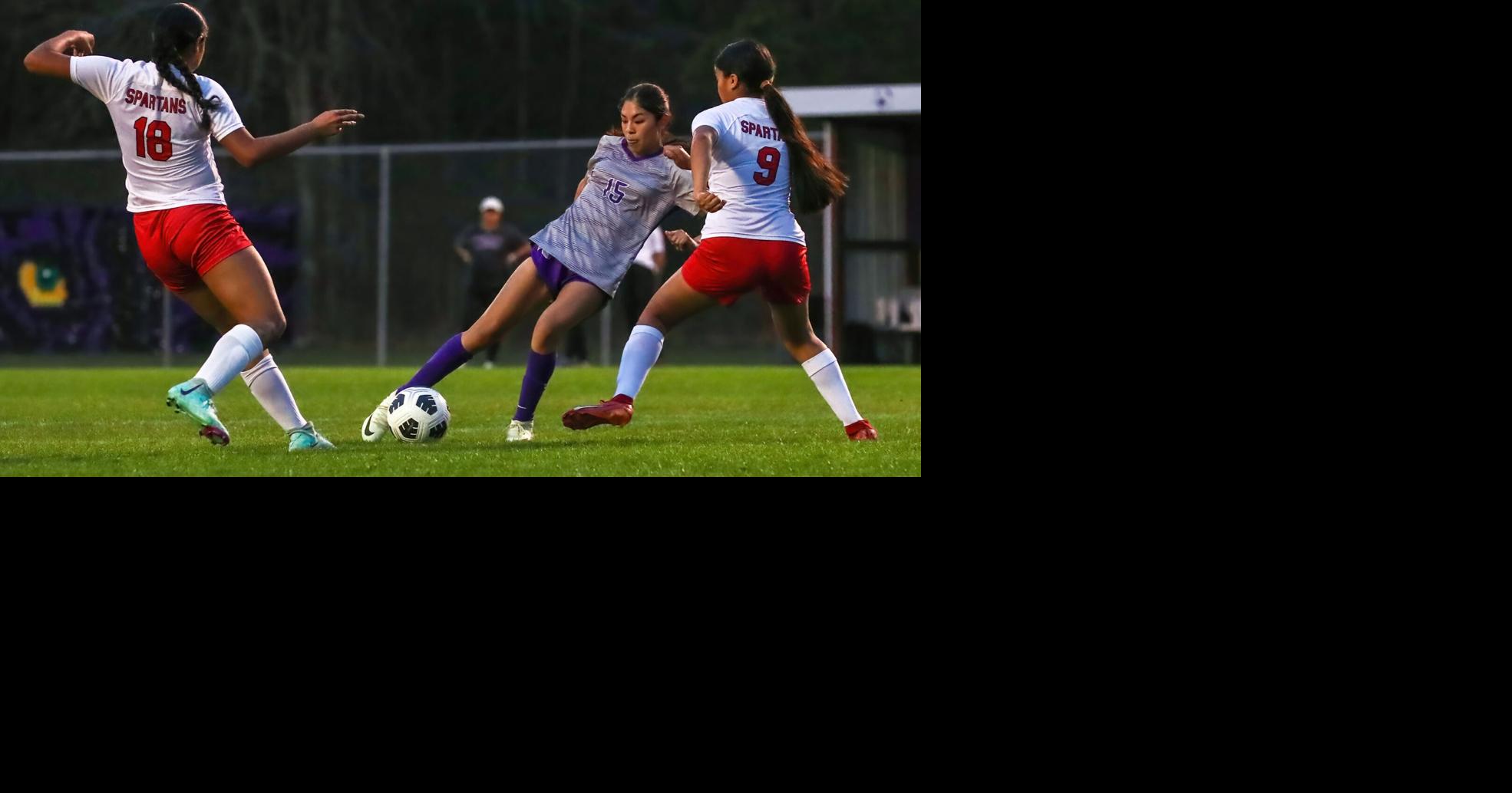 Loyola gets hat trick, Lady Pack wins 7-0 | Sports | lufkindailynews.com