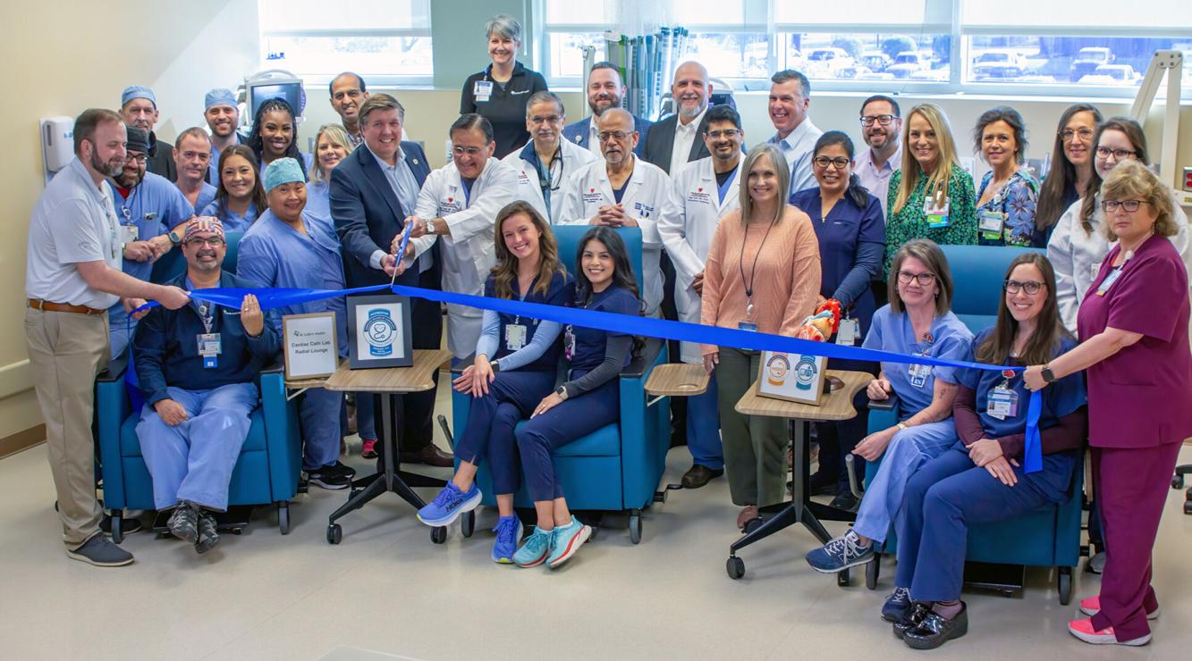 St. Luke's Health-Memorial unveils new lounge area in cardiac cath lab ...