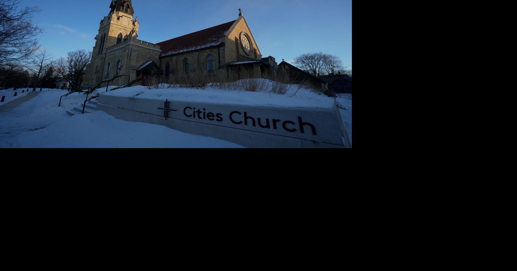 Anti-ICE protest at Minnesota church leads to arrests but no charges ...