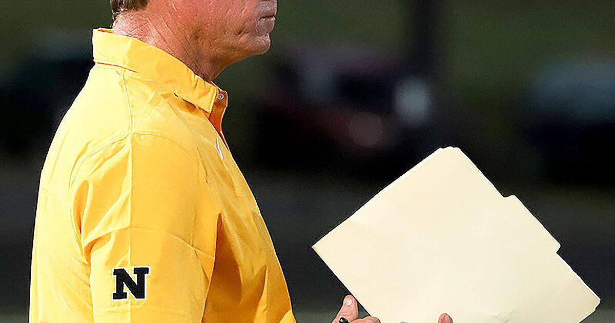 Allman stepping down as Nac's AD, head football coach | High School ...