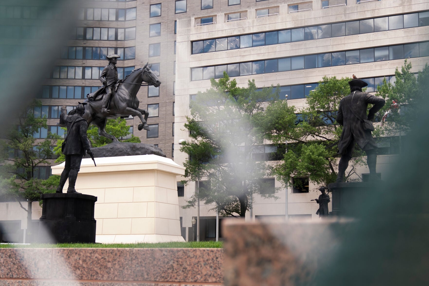 Freedom Plaza Statues | Us | lufkindailynews.com