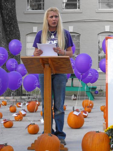 Remembering the victims of domestic abuse | Local & State ...