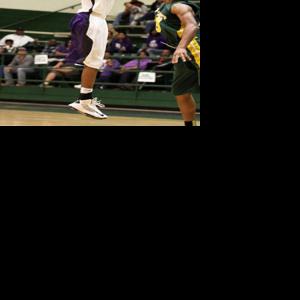 Lufkin wins first playoff game in 17 years | Sports | lufkindailynews.com