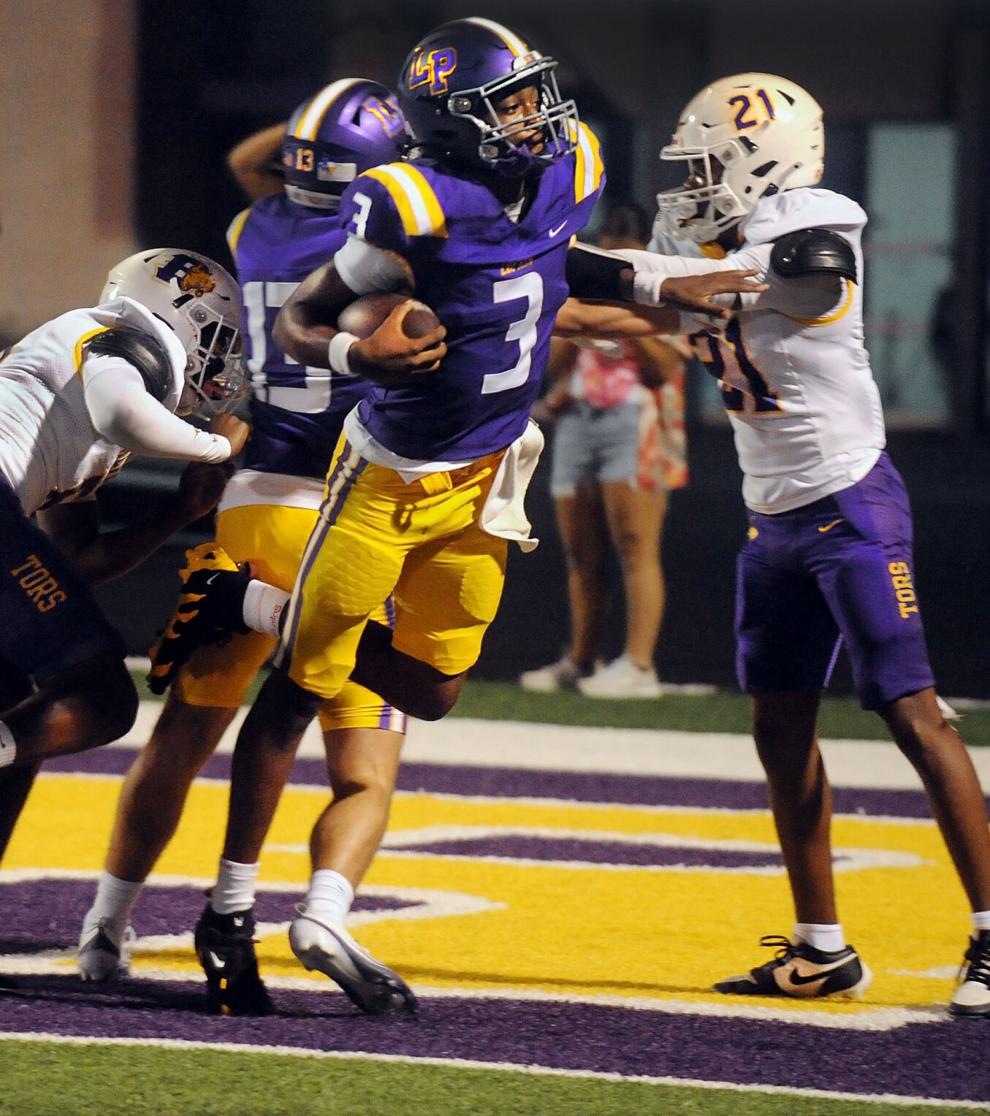 Panthers beat Tornadoes 52-14, will play Westbury on Saturday | Sports ...