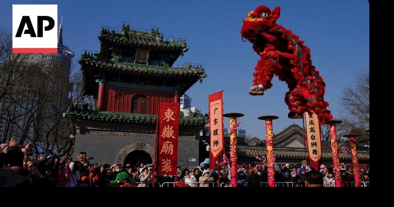 Beijing celebrates Year of the Snake with prayers and temple fairs | Ap ...