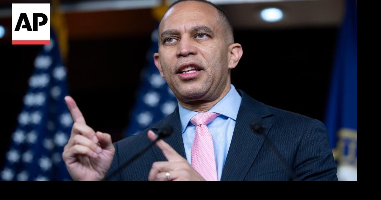 'A disgrace': Hakeem Jeffries responds after ICE shooting in Minnesota ...