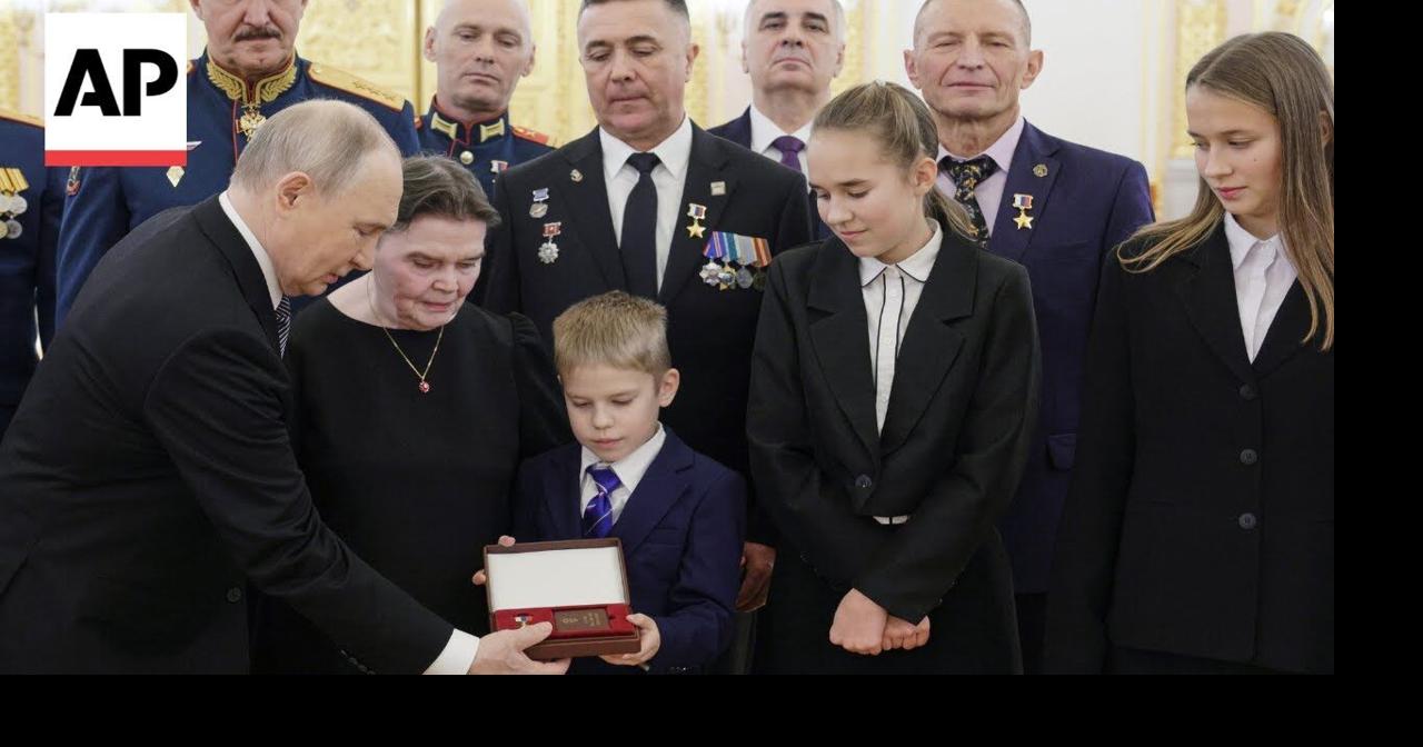 Putin gives medals to Russian soldiers who fought in Ukraine | Ap Video ...