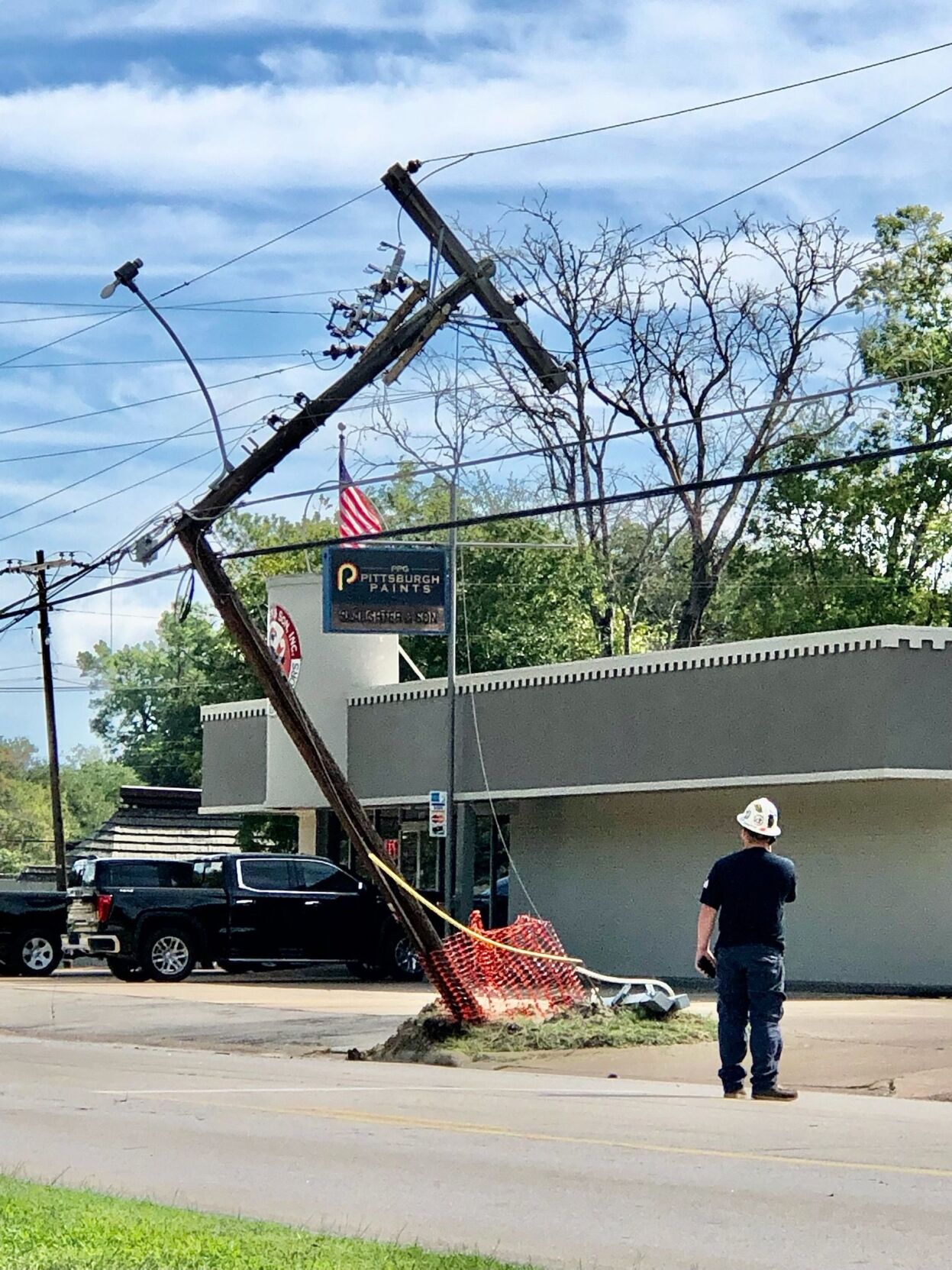 Portion of Pershing closed due to downed power pole | Community | lufkindailynews.com
