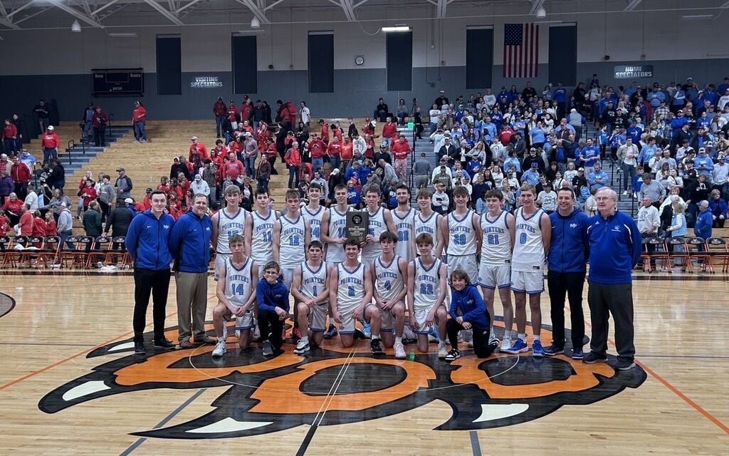 Marshall boys basketball loses to defending state champions